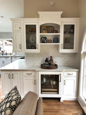 white-custom-kitchen-cabinets-MKM12 - Fairfield Custom Kitchens